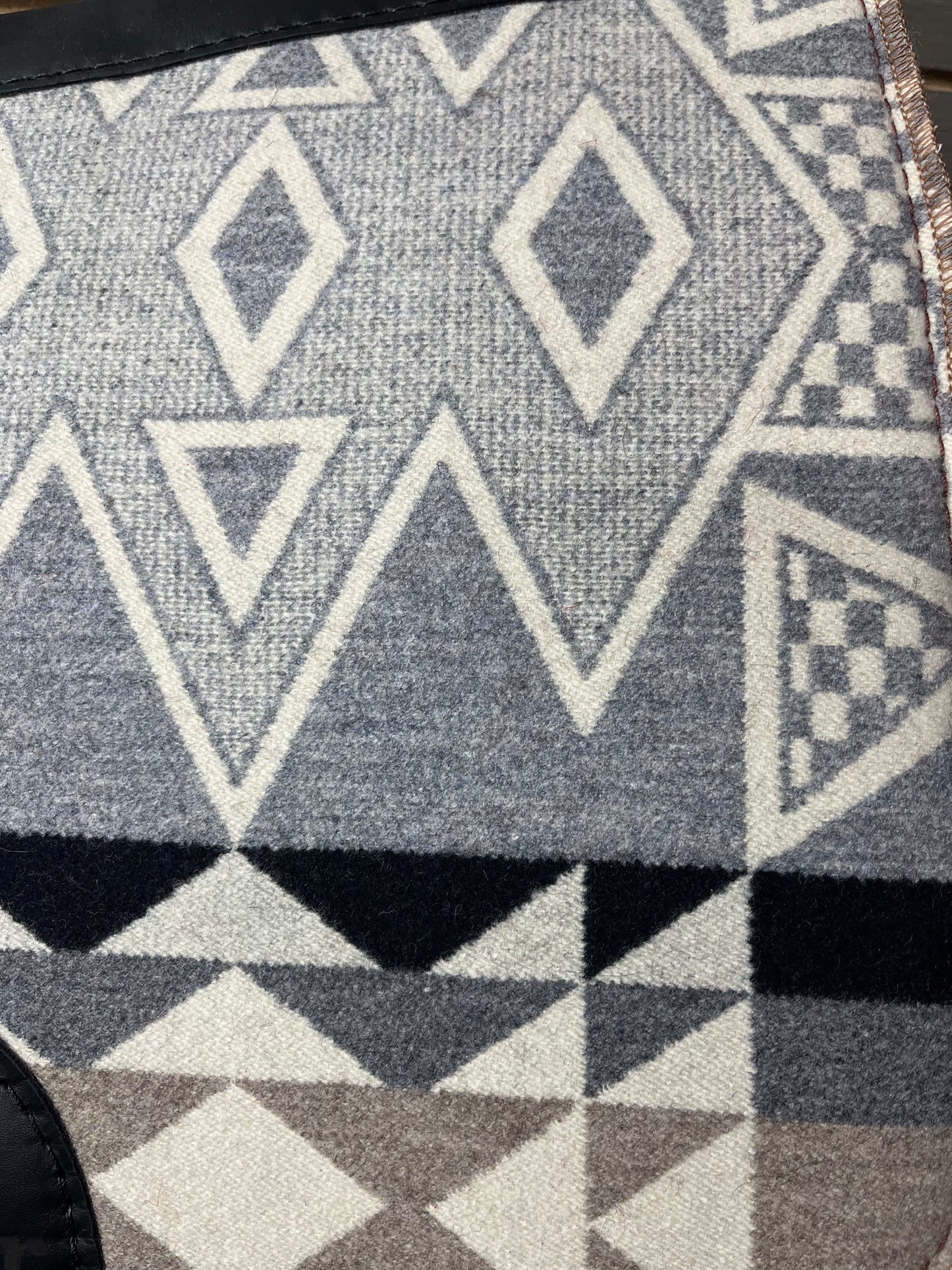 5 Star Diamond Ridge White Signature Top (Made with Real Pendleton Fab ...