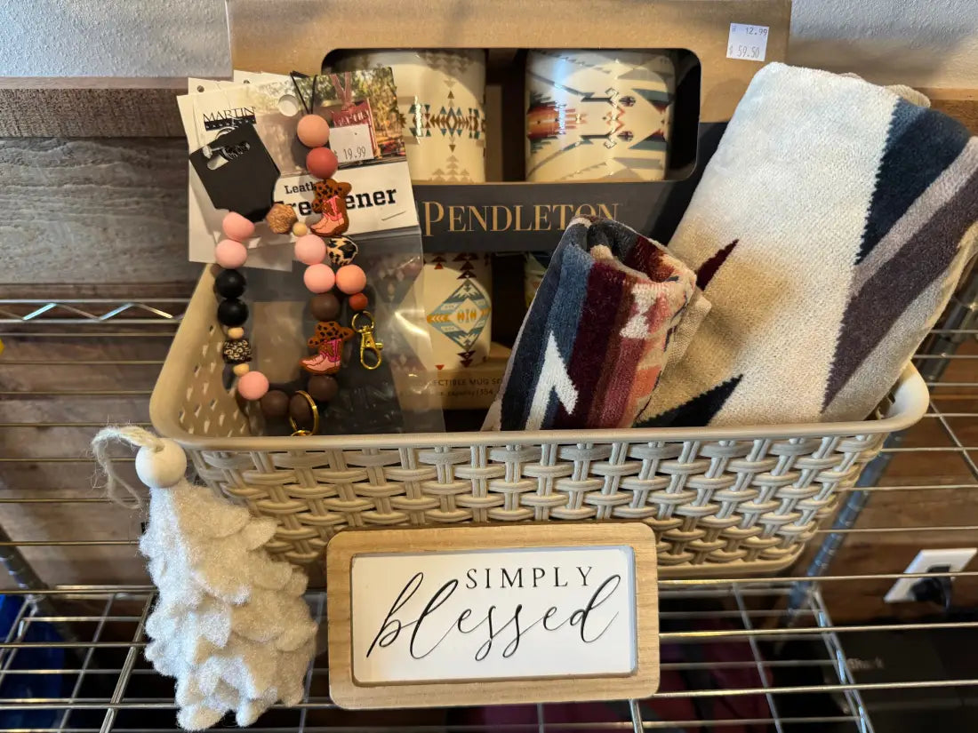 Leanin’ Pole Gift Basket #34 – Leanin' Pole Arena