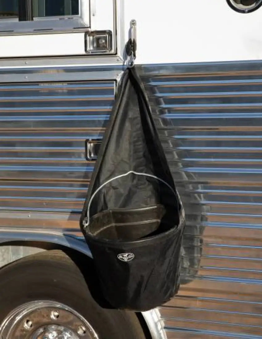 Professional's Choice Hanging Bucket Holder – Leanin' Pole Arena