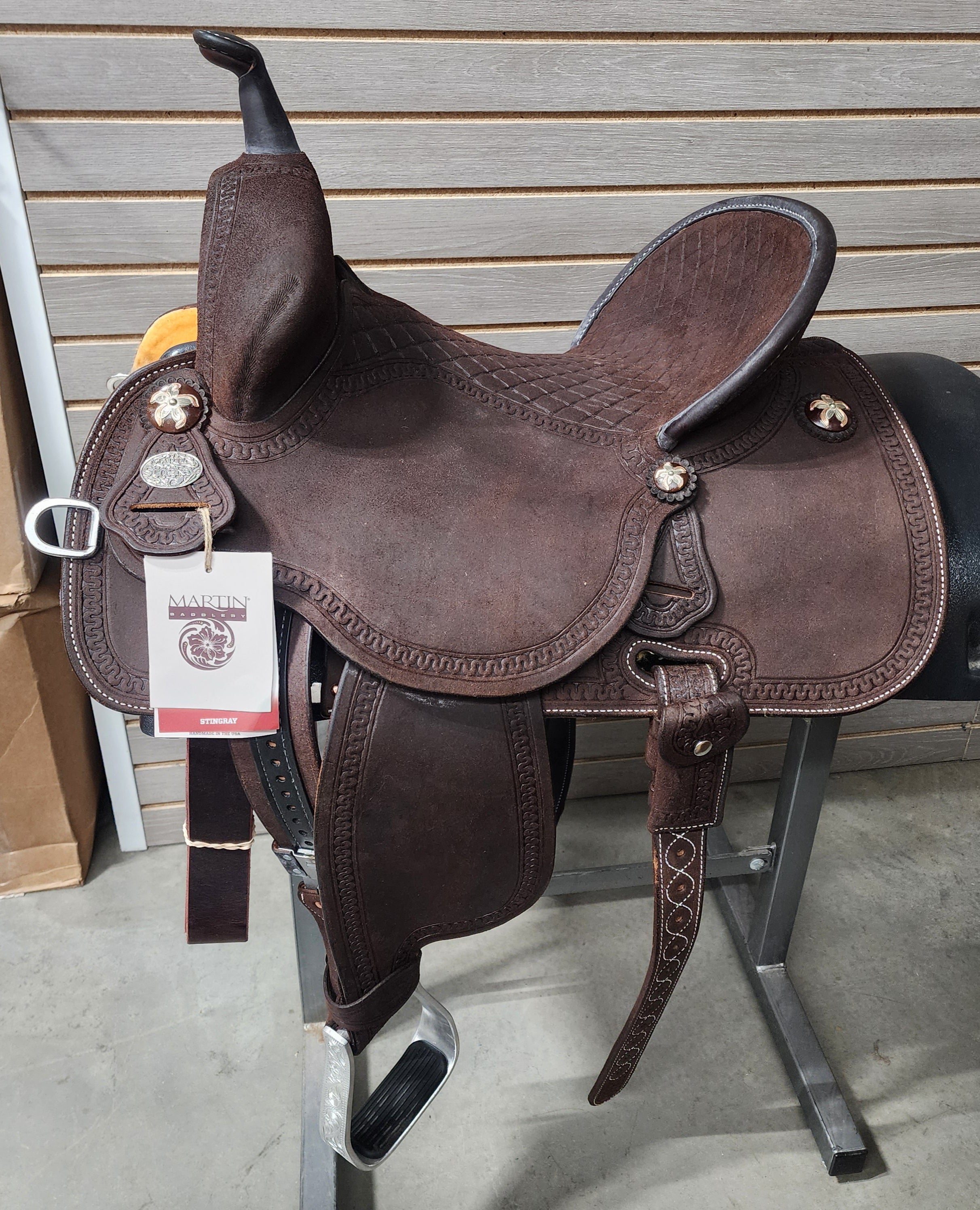 Martin Stingray 15" Barrel Saddle #13143 – Leanin' Pole Arena