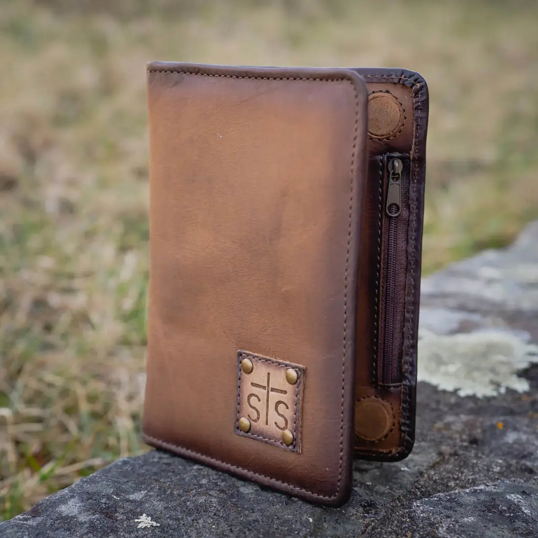 STS Baroness Magnetic Wallet – Leanin' Pole Arena
