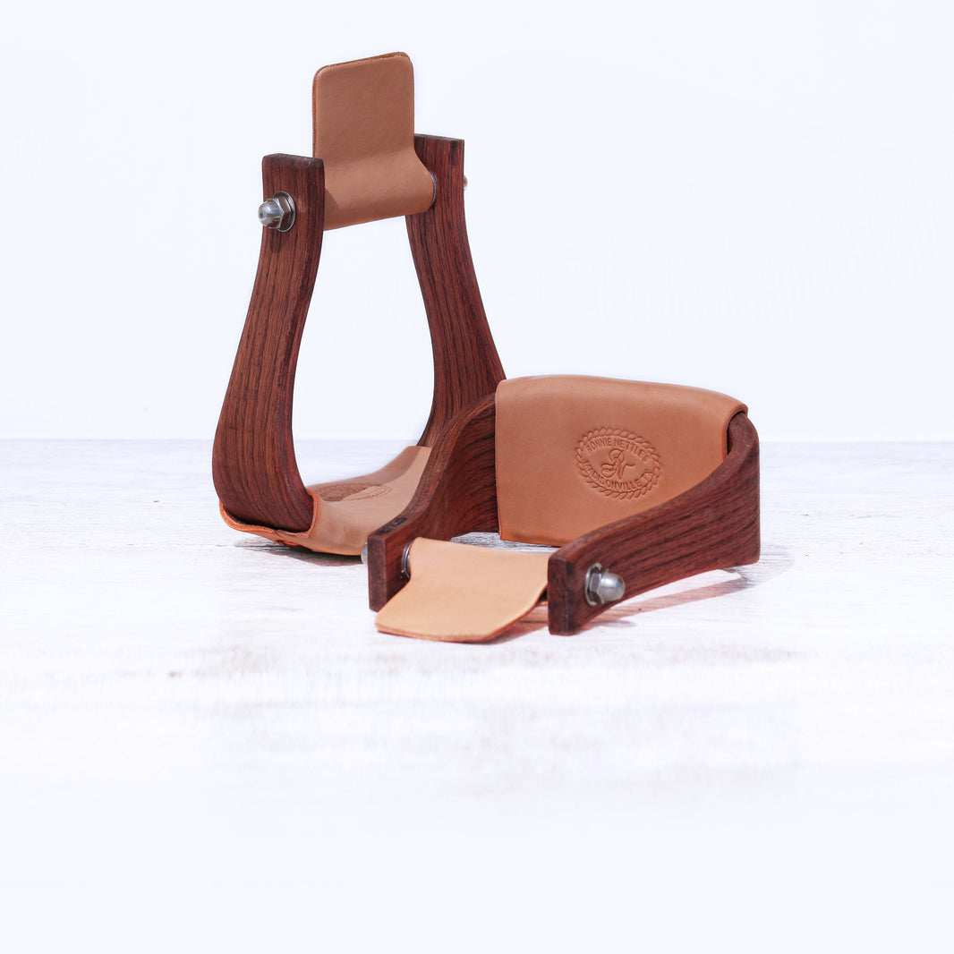 Stirrups – Leanin' Pole Arena